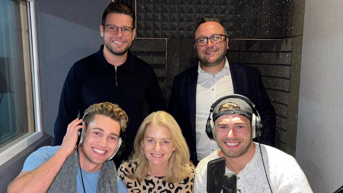 Fabulosa Hits the Air with The Pritchards - Business Mondays