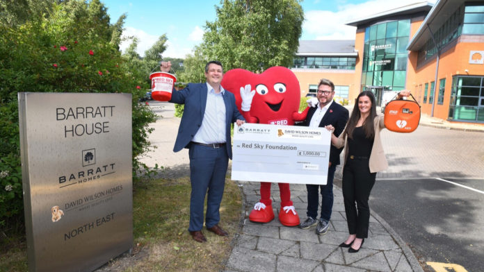 Live saving heart health charity is supported by housebuilder with a £1,000 donation - Business ...