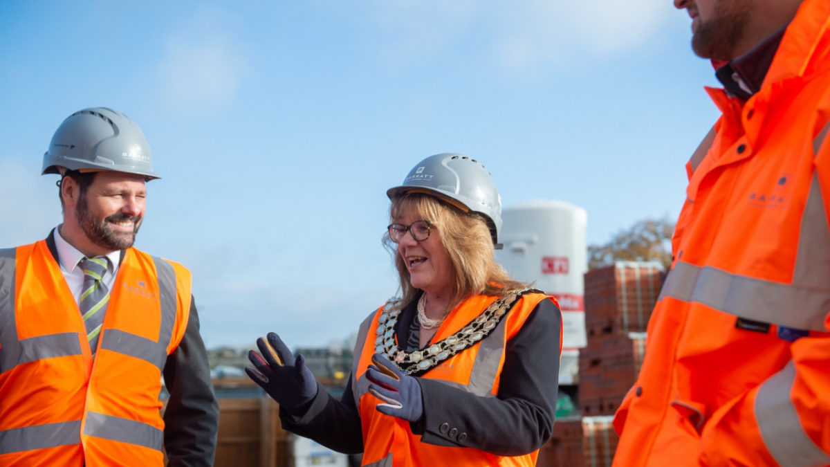 Uttoxeter Homebuilder Welcomes Town Mayor to New Community - Business ...