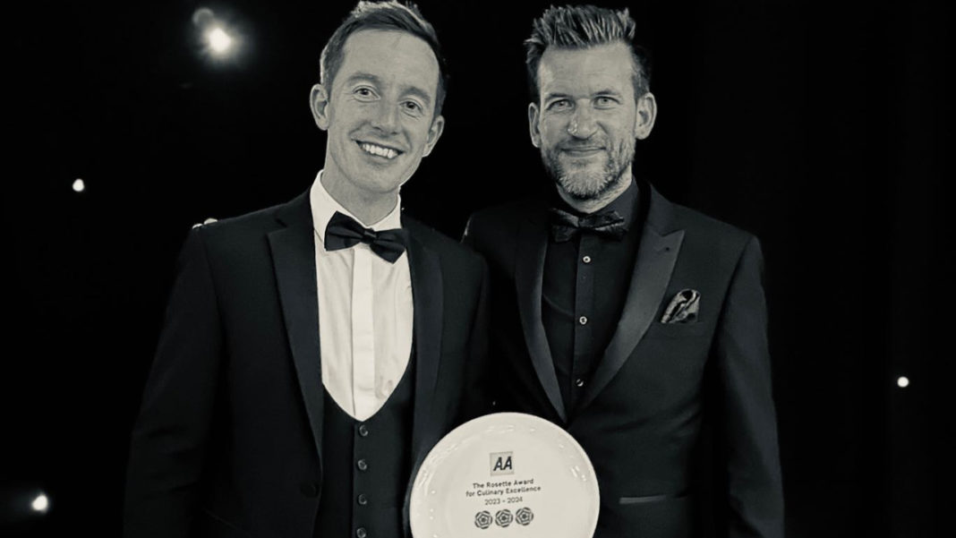 The Lantern Room at Huddersfield’s Manor House Lindley awarded AA 3 ...