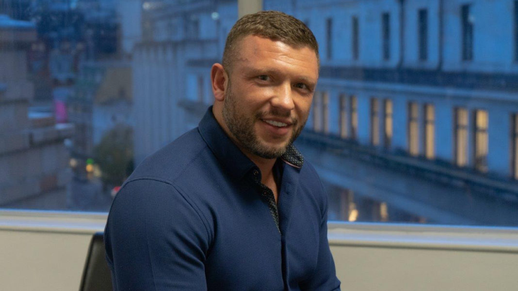 Manchester CEO’s Night Outside Raises Over £10k to Fight Homelessness ...