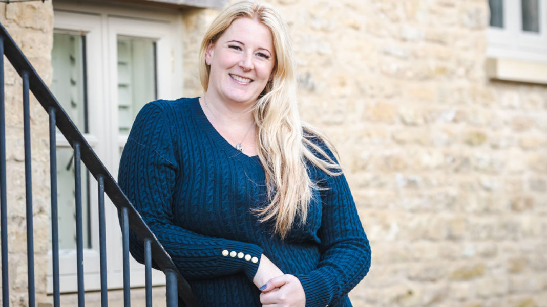 Web company boss urges IT sector to shed 'geek' image to attract more women into the industry ...