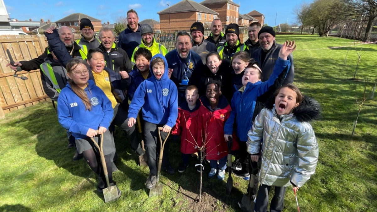 Sunderland Schoolchildren Plant Orchard in Secret Garden - Business Mondays