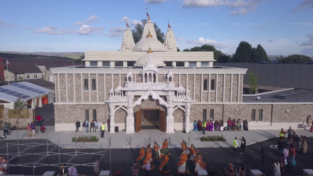 Oldham Temple’s Garden Party Fundraiser For Domestic Violence Charity ...