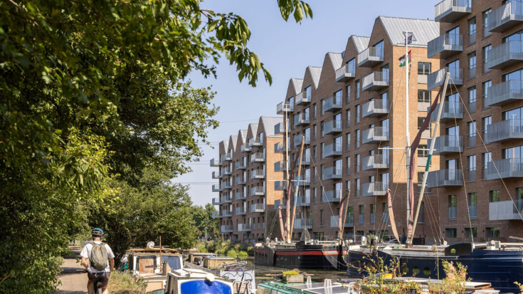 New riverside homes flow into Tottenham Hale - Business Mondays