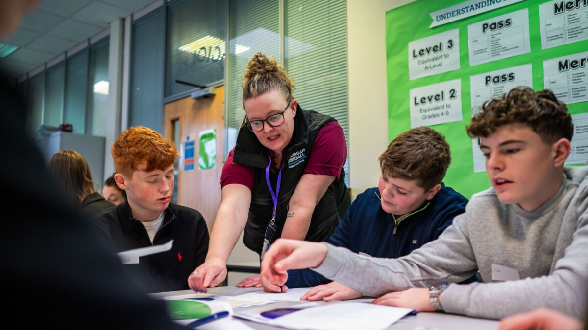 Pupils kickstart county’s new construction skills programme - Business ...