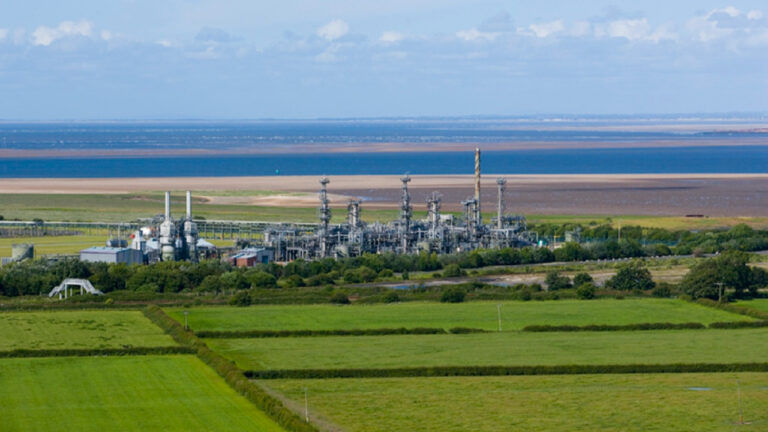 Jobs boost: Cheshire leaders welcome government's green light for HyNet ...