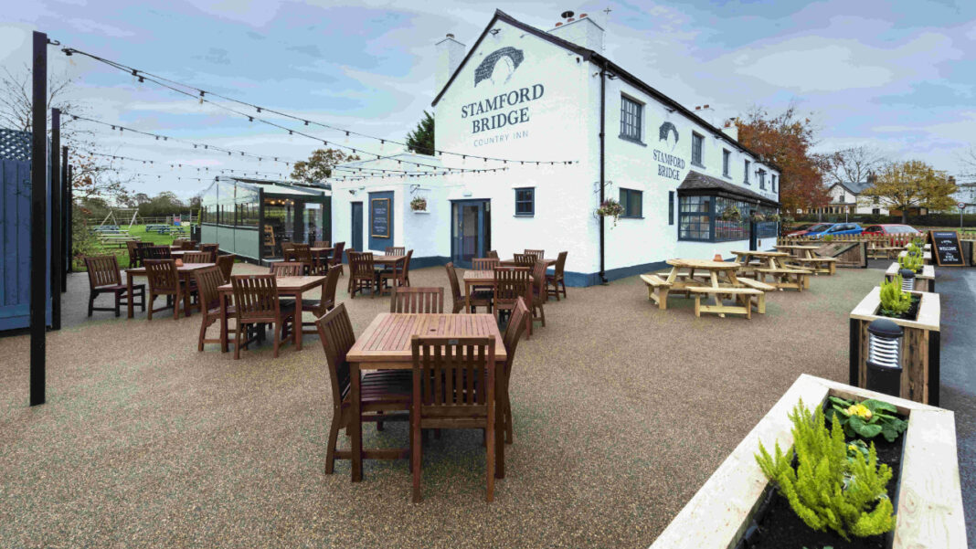 Hydes Pubs Welcome Walkers for National Walking Month - Business Mondays