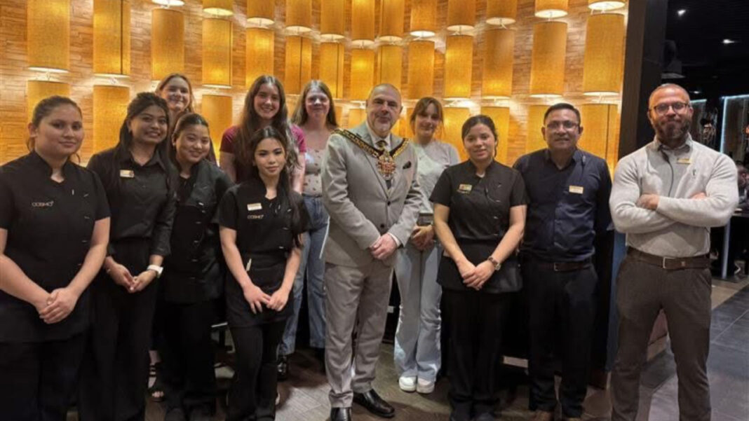 Wolverhampton Mayor and cadets attend farewell meal at COSMO - Business ...